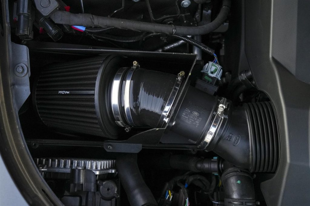 Land Rover Defender Air Induction Kit | Paramount Performance