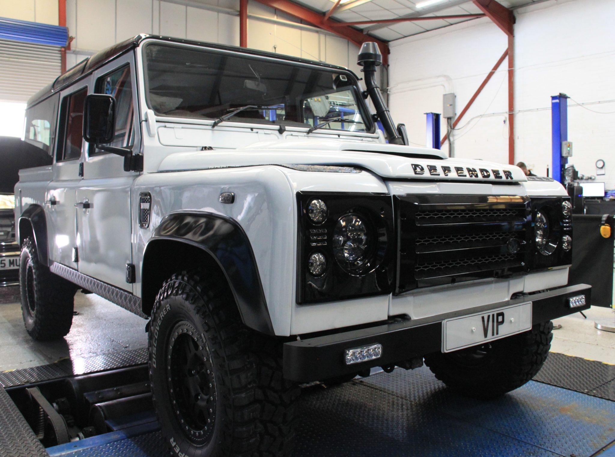 Land Rover Defender Paintwork, Full Exterior Vehicle Re-paint