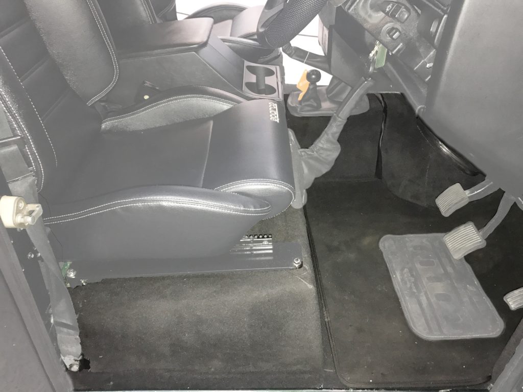 Land Rover Defender Front Carpet Set 90 / 110 Grey (All Years)