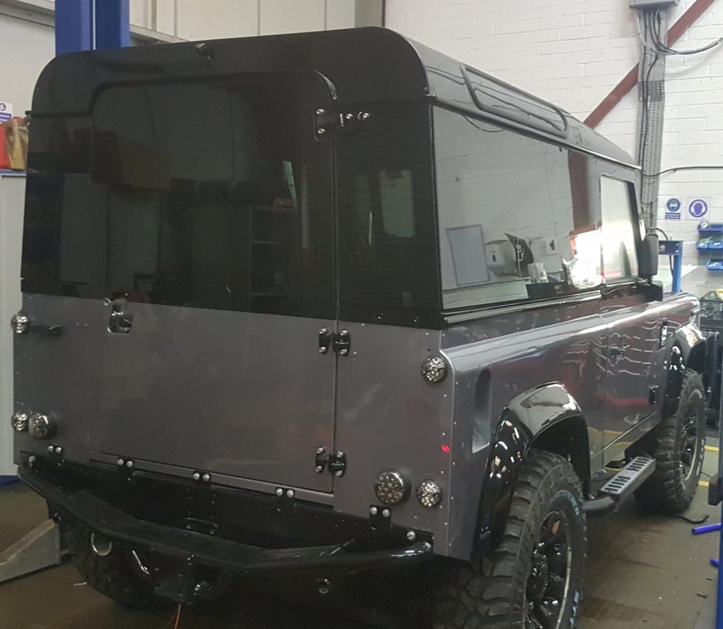 Land Rover Defender Panoramic Rear Door Window